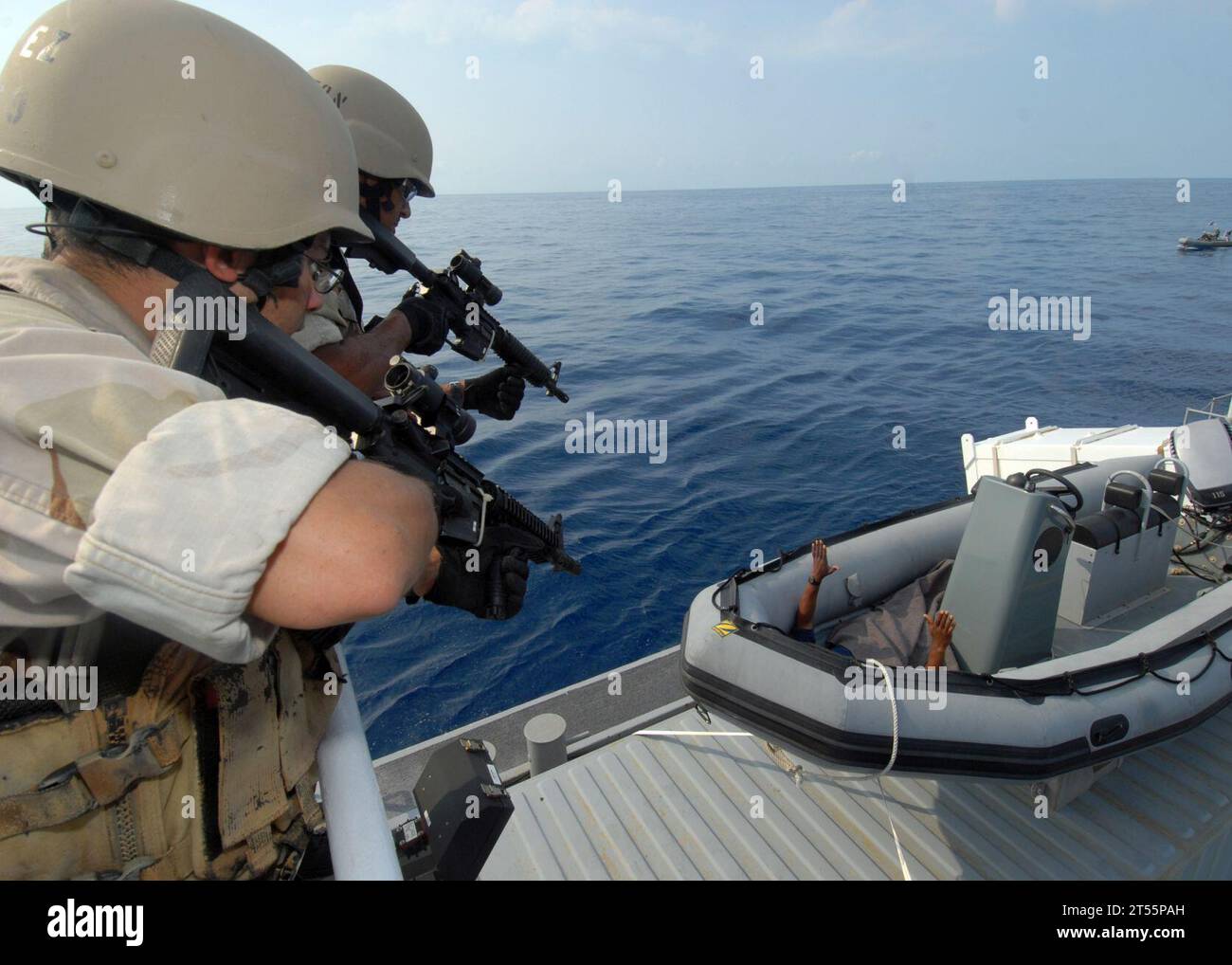 Kearsarge Expeditionary Strike Group (KSGESG), USS Vicksburg (CG 69 ...
