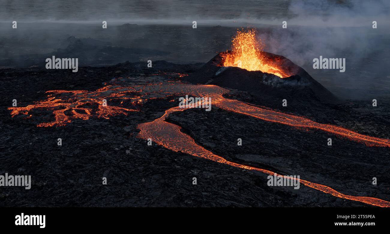 Dramatic images of the 2023 Volcano Eruption in Iceland Stock Photo - Alamy
