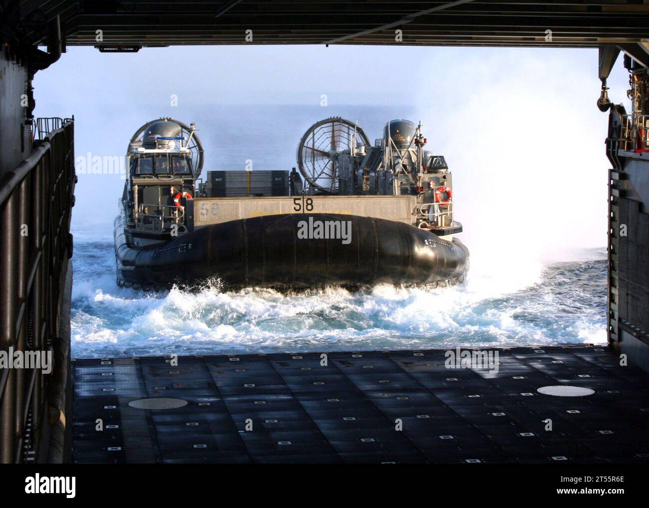 landing craft air cushion, LCAC Stock Photo - Alamy