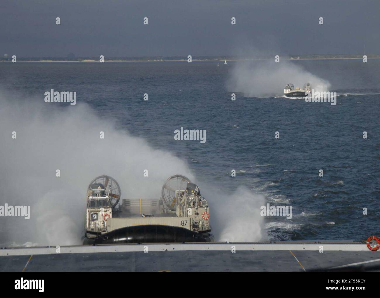 landing craft, landing craft air cushon, LCAC, navy, PCU New York (lpd ...