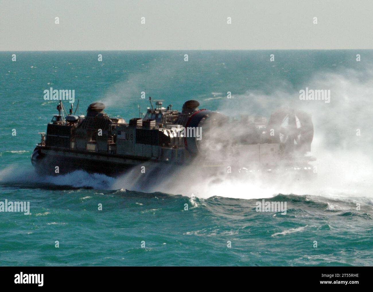 LCAC, USS Carter Hall (LSD 50 Stock Photo - Alamy