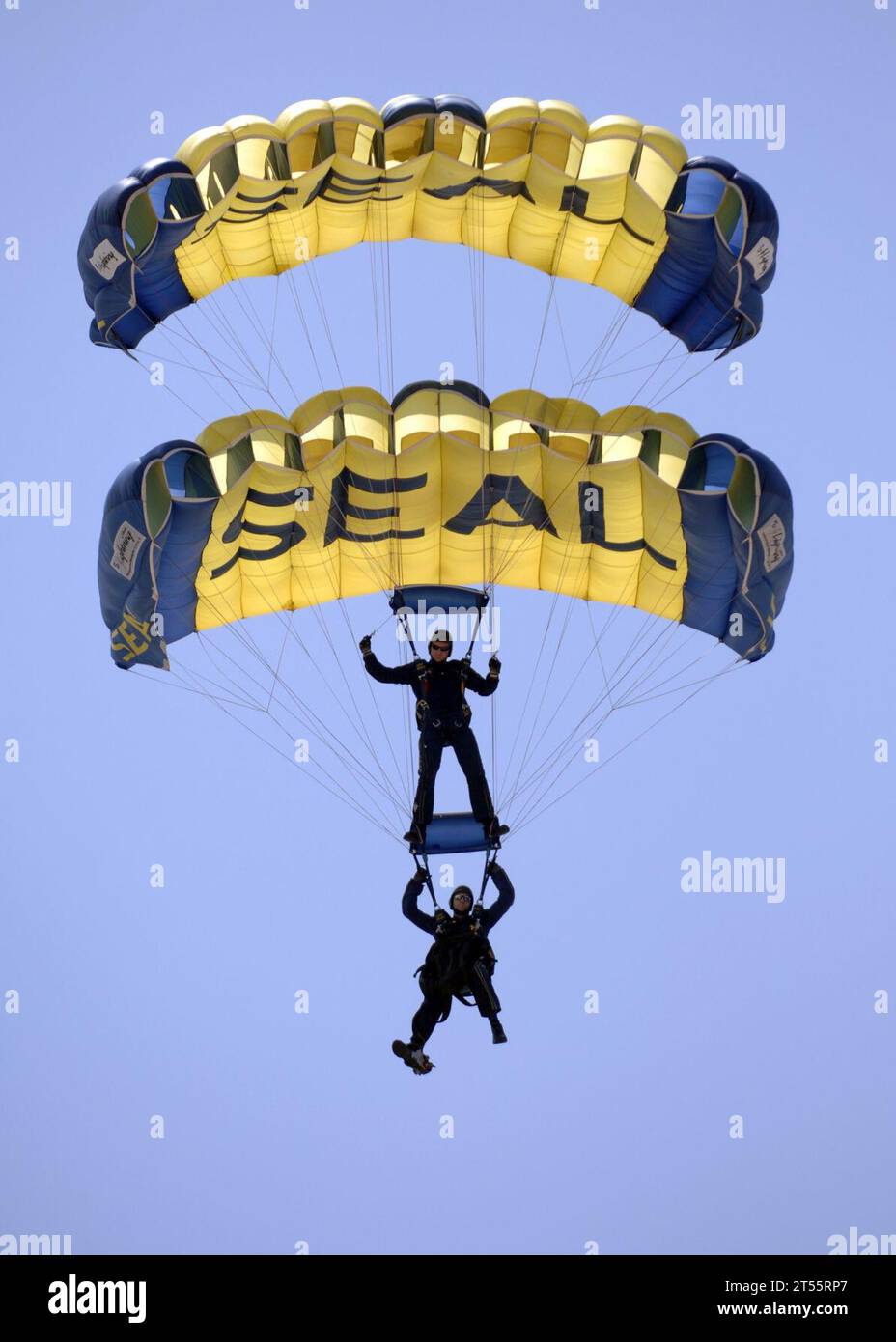 Leap Frogs, Parachute, SEALS, special warfare Stock Photo - Alamy