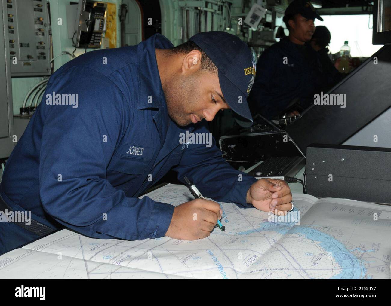LHD 7, U.S. Navy, USS IWO JIMA Stock Photo - Alamy