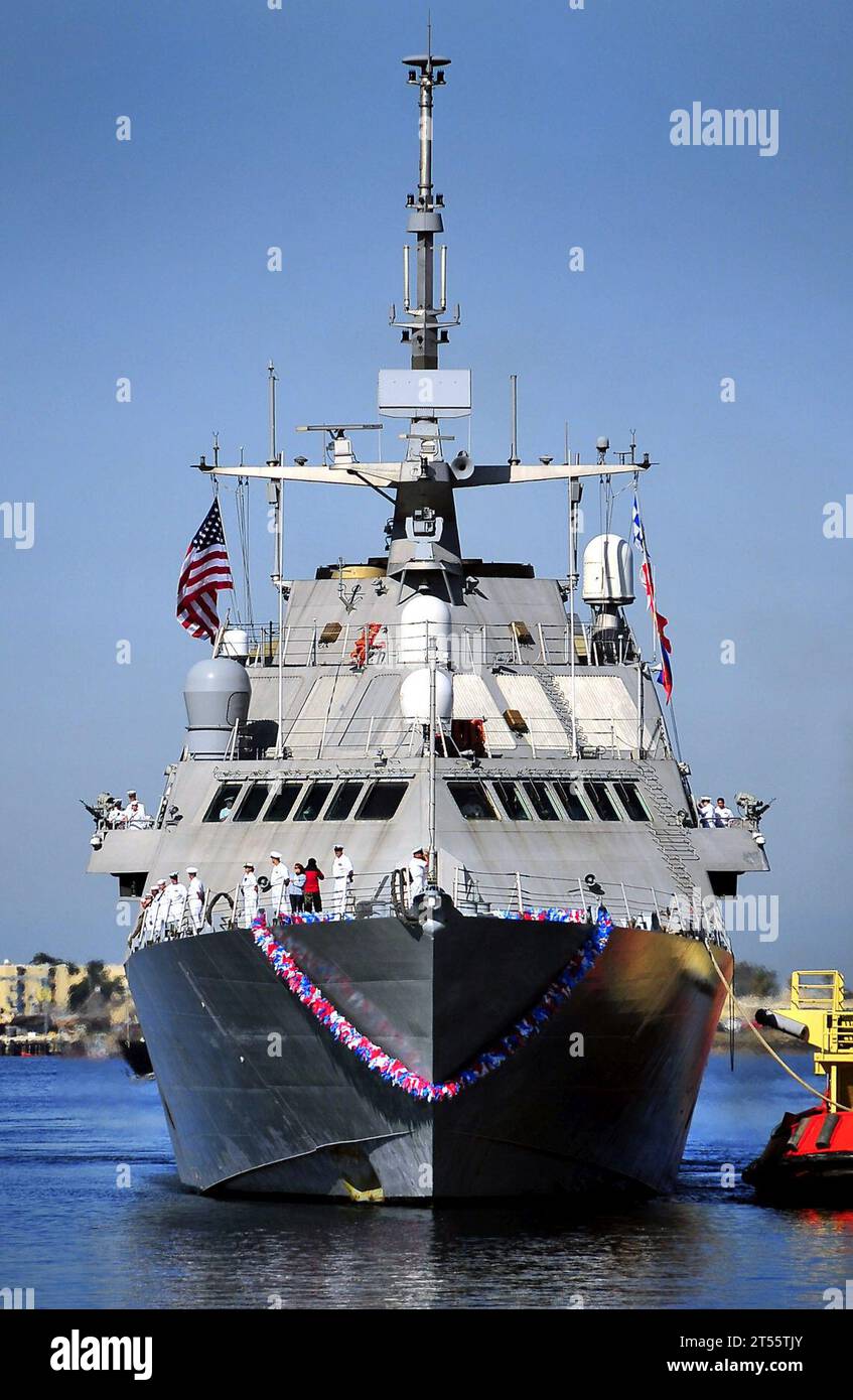 Littoral Combat Ship, maiden deployment, san diego, USS Freedom (LCS 1 ...