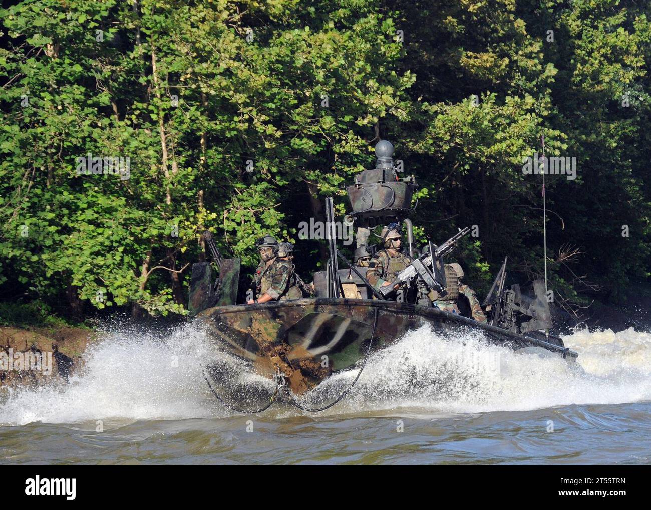 live-fire, Riverine, SBT-22, SOC-r, SWCC Stock Photo - Alamy