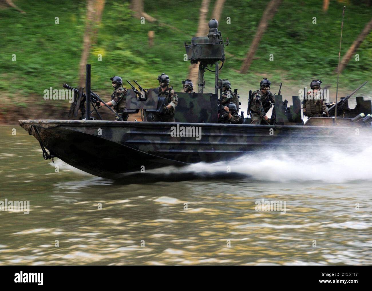 live-fire, Riverine, SBT-22, SOC-r, SWCC Stock Photo - Alamy