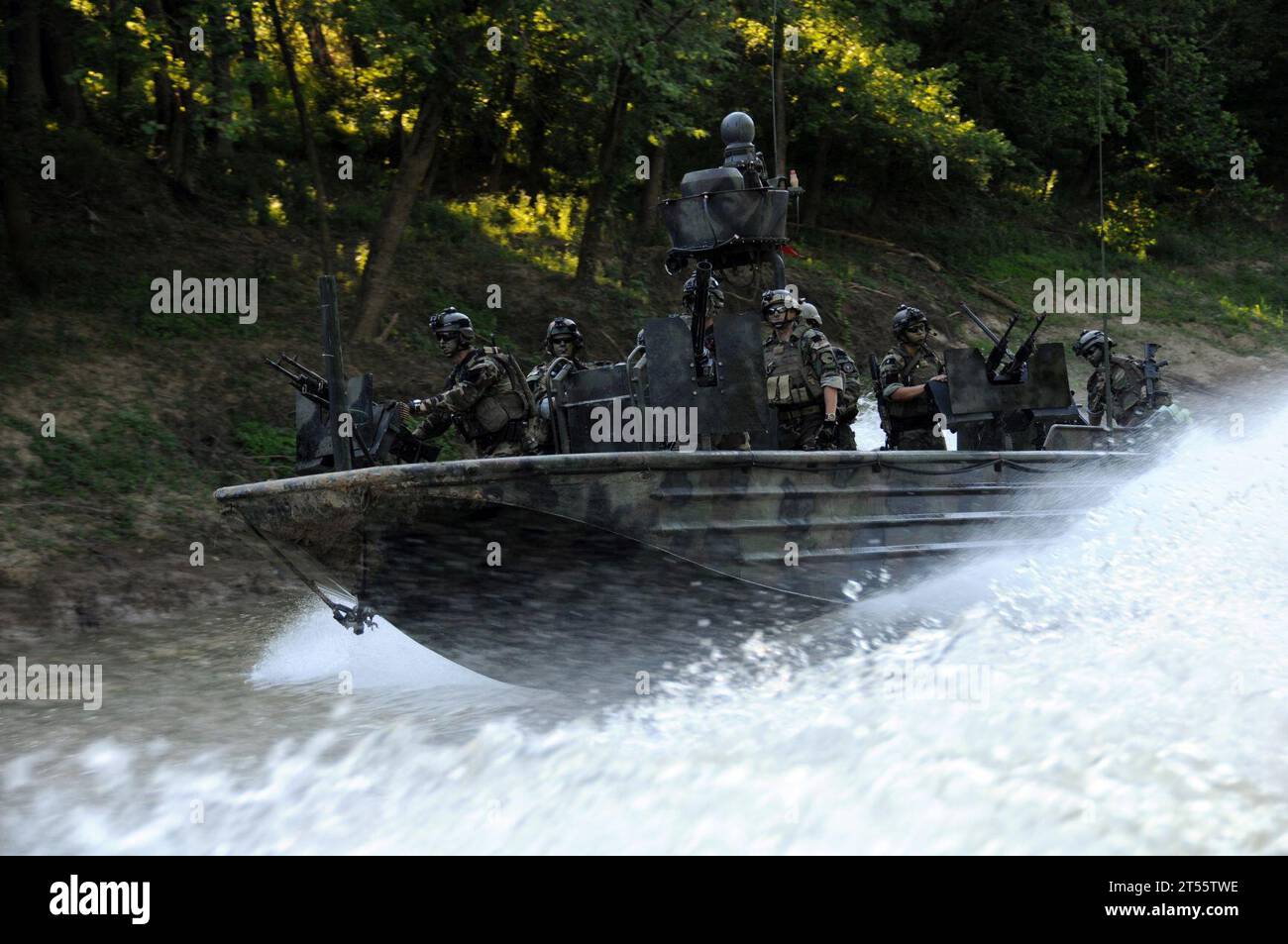 live-fire, Riverine, SBT-22, SOC-r, SWCC Stock Photo - Alamy