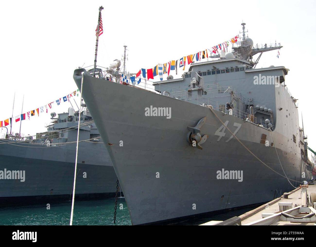 lsd 47, rushmore, USS Rushmore (LSD 47 Stock Photo - Alamy