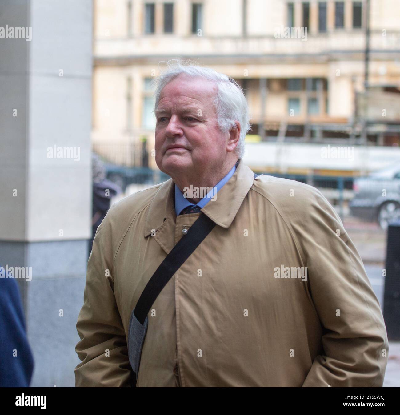 London, England, UK. 3rd Nov, 2023. Conservative MP BOB STEWART arrives ...