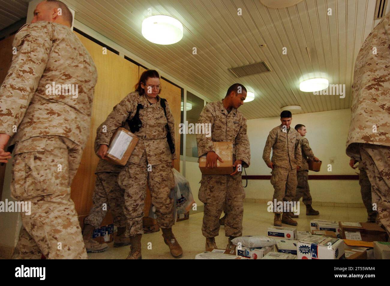 Mail call military hi-res stock photography and images - Alamy