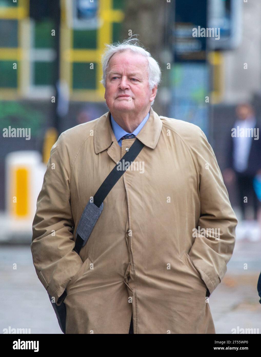 London, England, UK. 3rd Nov, 2023. Conservative MP BOB STEWART arrives ...