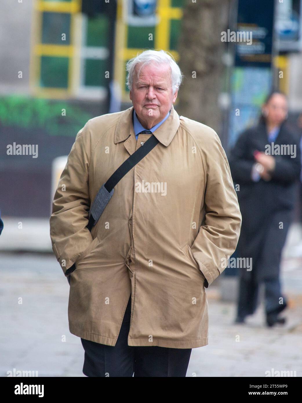 London, England, UK. 3rd Nov, 2023. Conservative MP BOB STEWART arrives ...