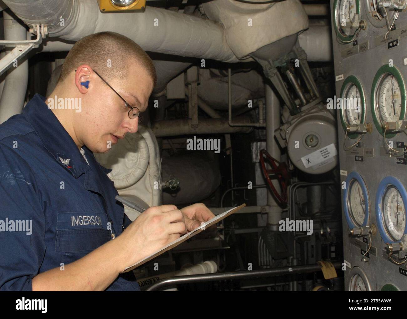 maintenance, navy, people, U.S. Navy, USS Carter Hall (LSD 50 Stock ...