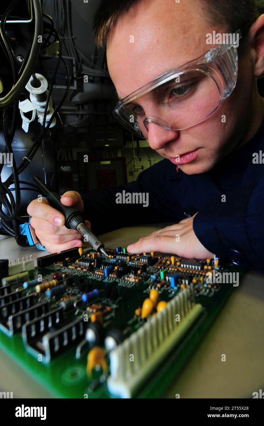 maintenance, people, repair, Sailors Stock Photo - Alamy
