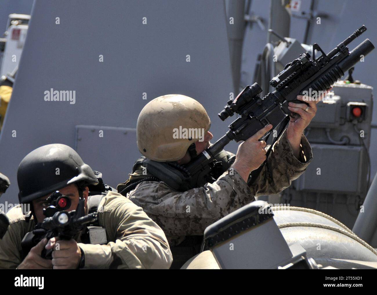 Marine FAST PAC, USS Mustin, VBSS Stock Photo - Alamy
