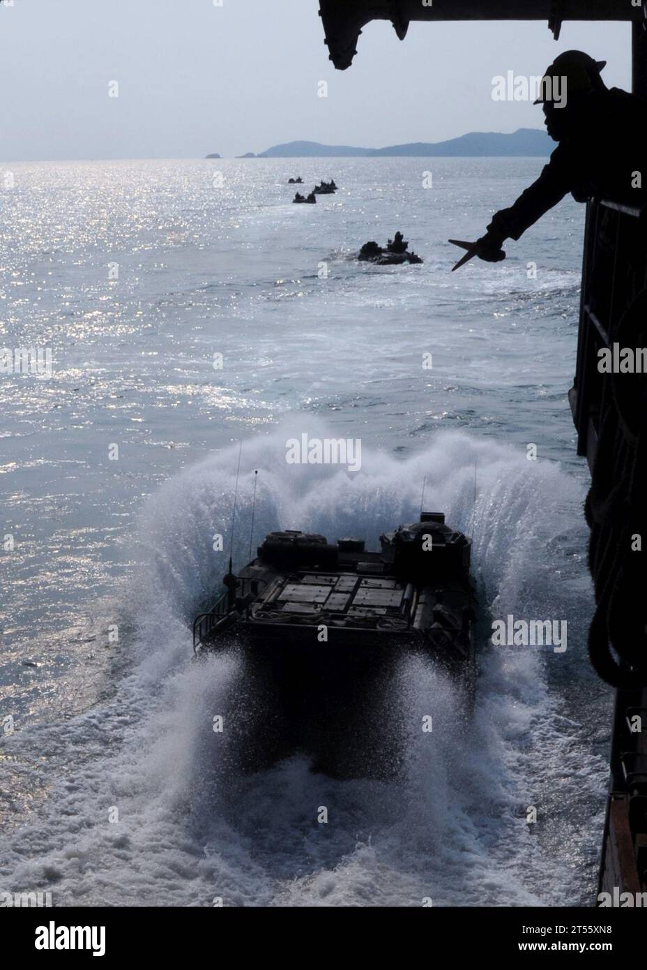 Marines, navy, U.S. Navy, USS Denver (LPD 9 Stock Photo - Alamy