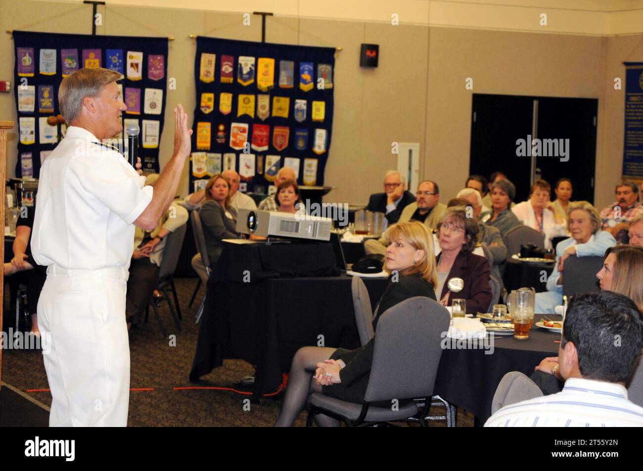 Rear admiral robert l thomas jr hi-res stock photography and images - Alamy