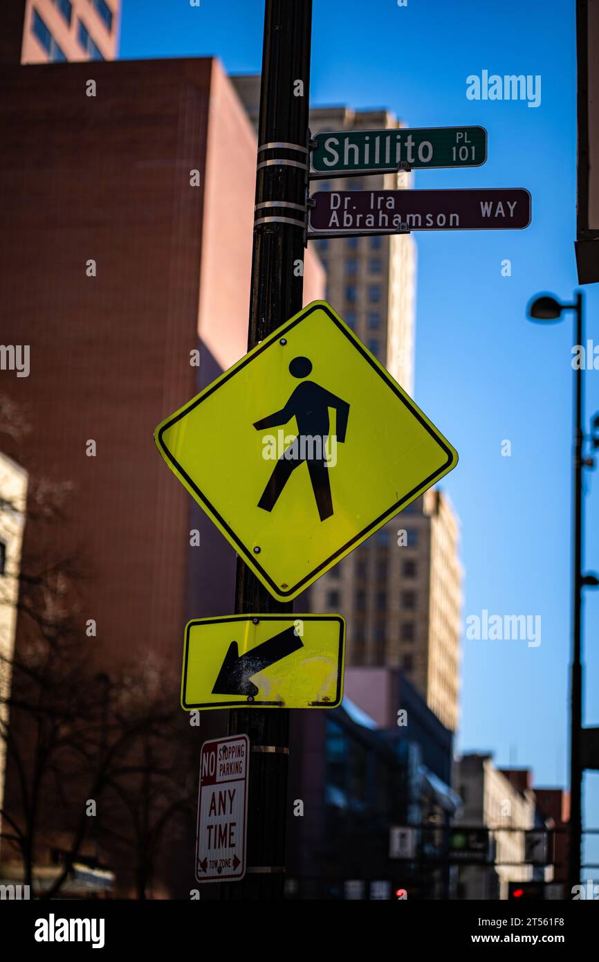 Walkway name sign hi-res stock photography and images - Alamy