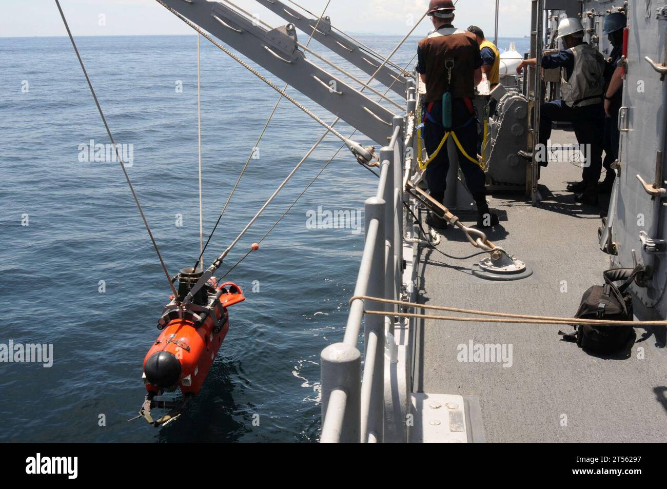 mine countermeasures, mine neutralization vehicle, navy, U.S. Navy, USS ...
