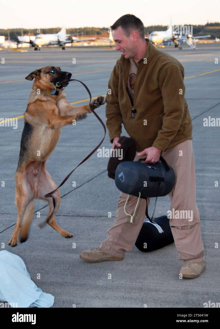 Island operation hi-res stock photography and images - Alamy