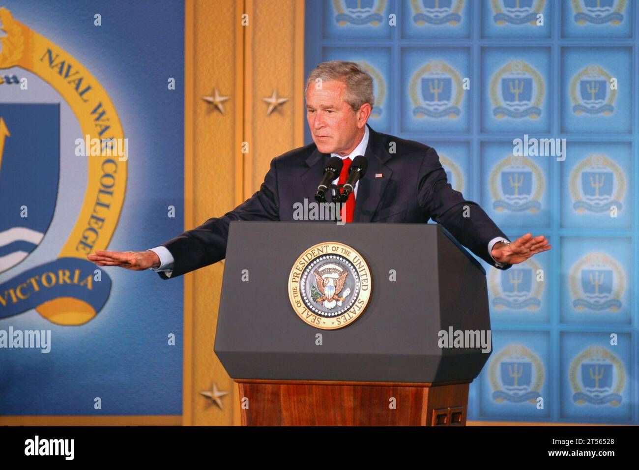 Naval Command College, Naval War College, Newport, President George W ...