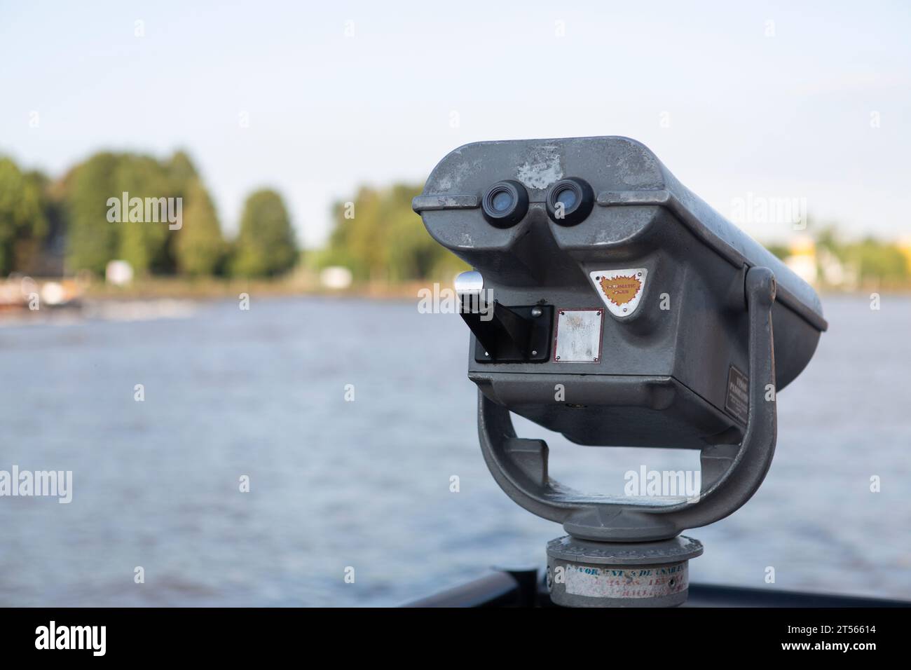 Coin operated viewer hi-res stock photography and images - Alamy