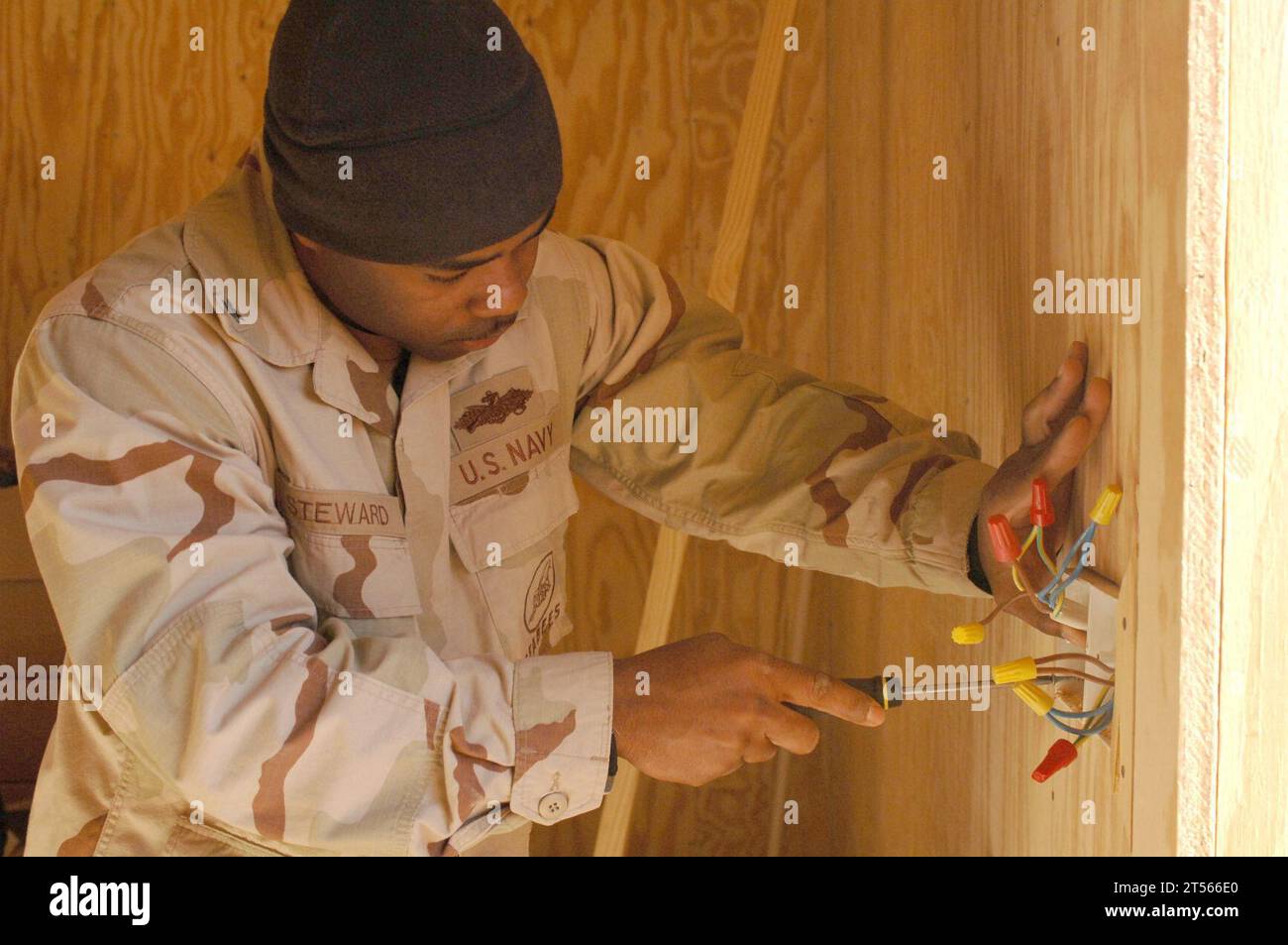 navy cargo handling, NCHB-1, people, Sailor Stock Photo - Alamy