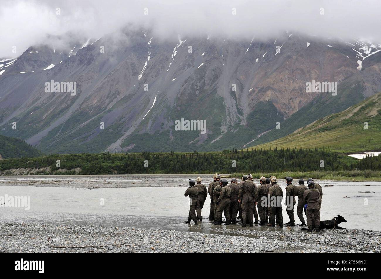 Northern warfare training center hi-res stock photography and images ...