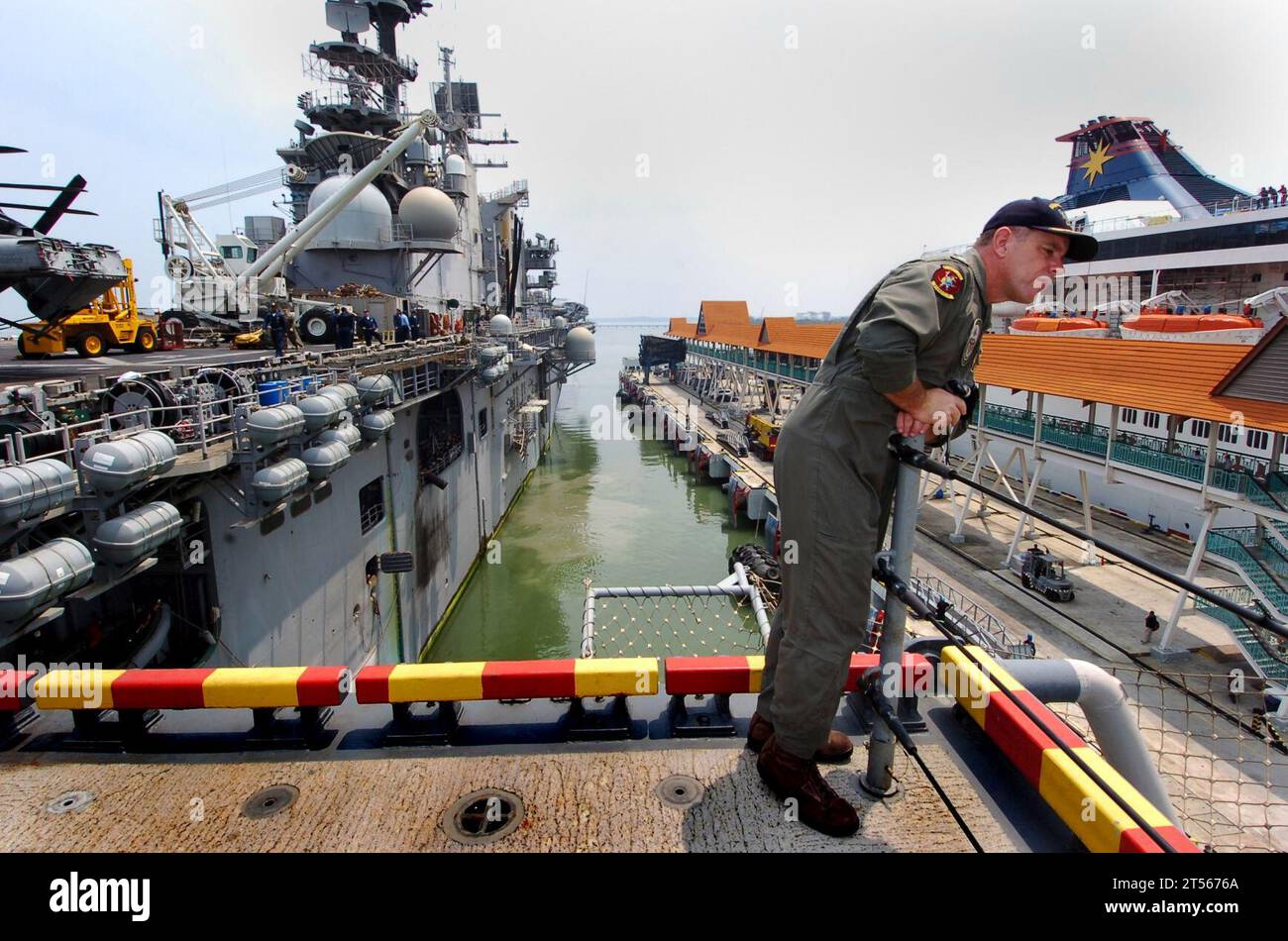 navy, people, port visit, U.S. Navy, USS Bonhomme Richard (LHD 6 Stock ...