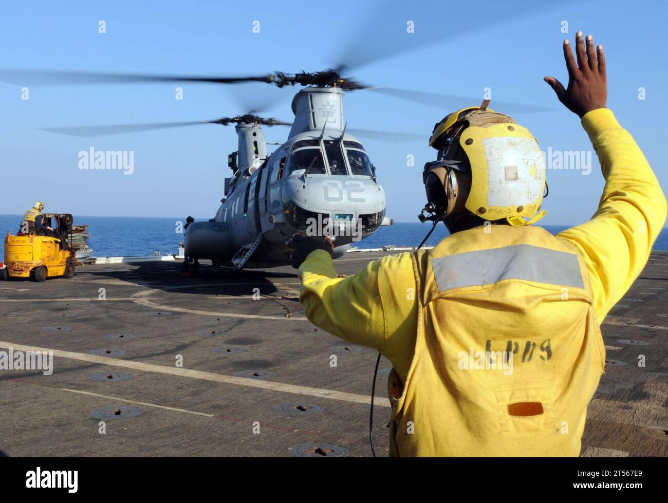 navy, people, U.S. Navy, USS Denver (LPD 9 Stock Photo - Alamy