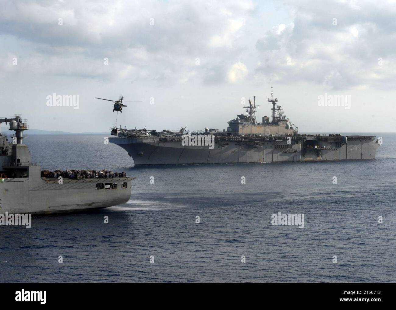 Usns sacagawea t ake 2 hi-res stock photography and images - Alamy