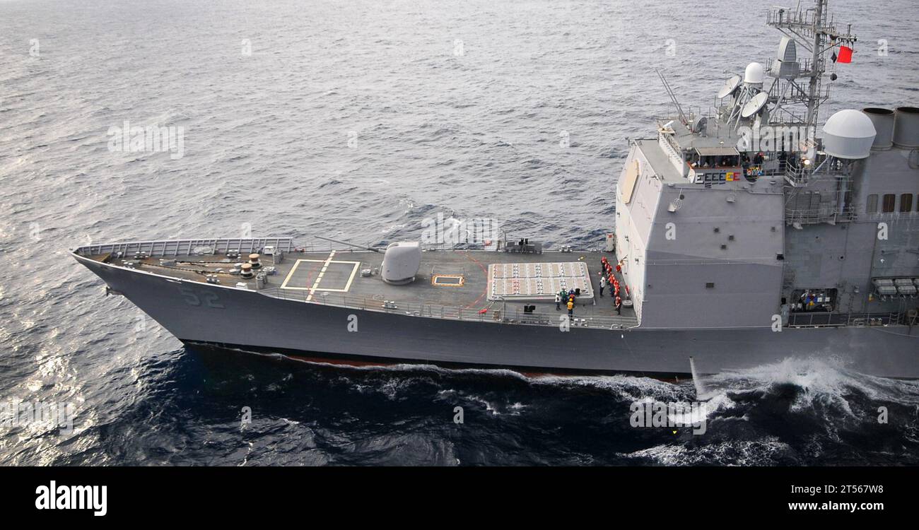 navy, ships, U.S. Navy, USS Bunker Hill (CG 52 Stock Photo - Alamy