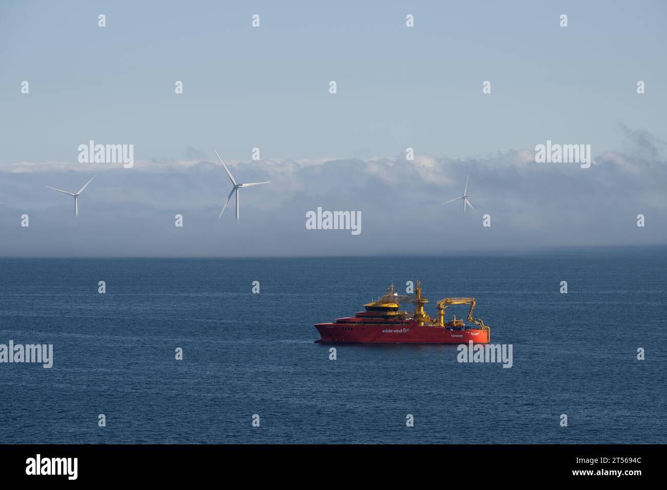 Wind turbine vessel hi-res stock photography and images - Alamy