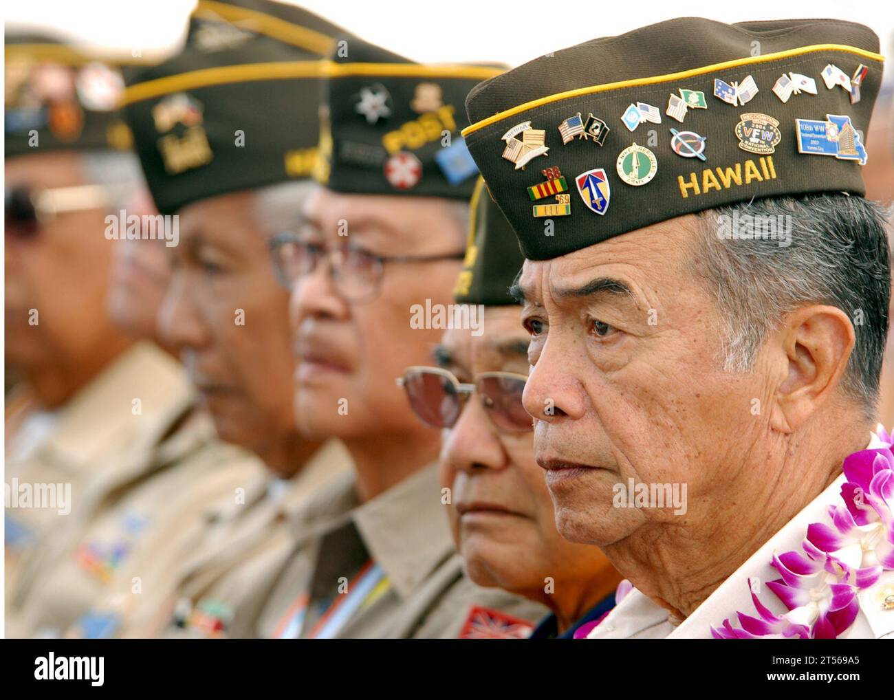 older asian men, Veterans of foreign wars Stock Photo - Alamy