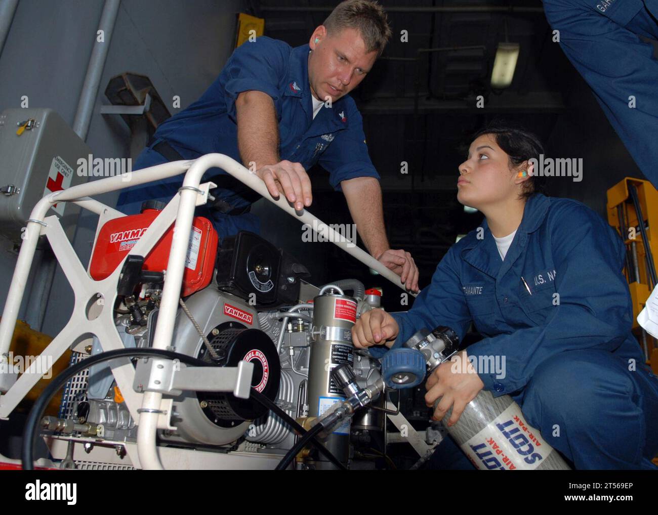 oxygen bottle, PMS check, SCBA, U.S. navy , USS Harpers Ferry (LSD 49 ...
