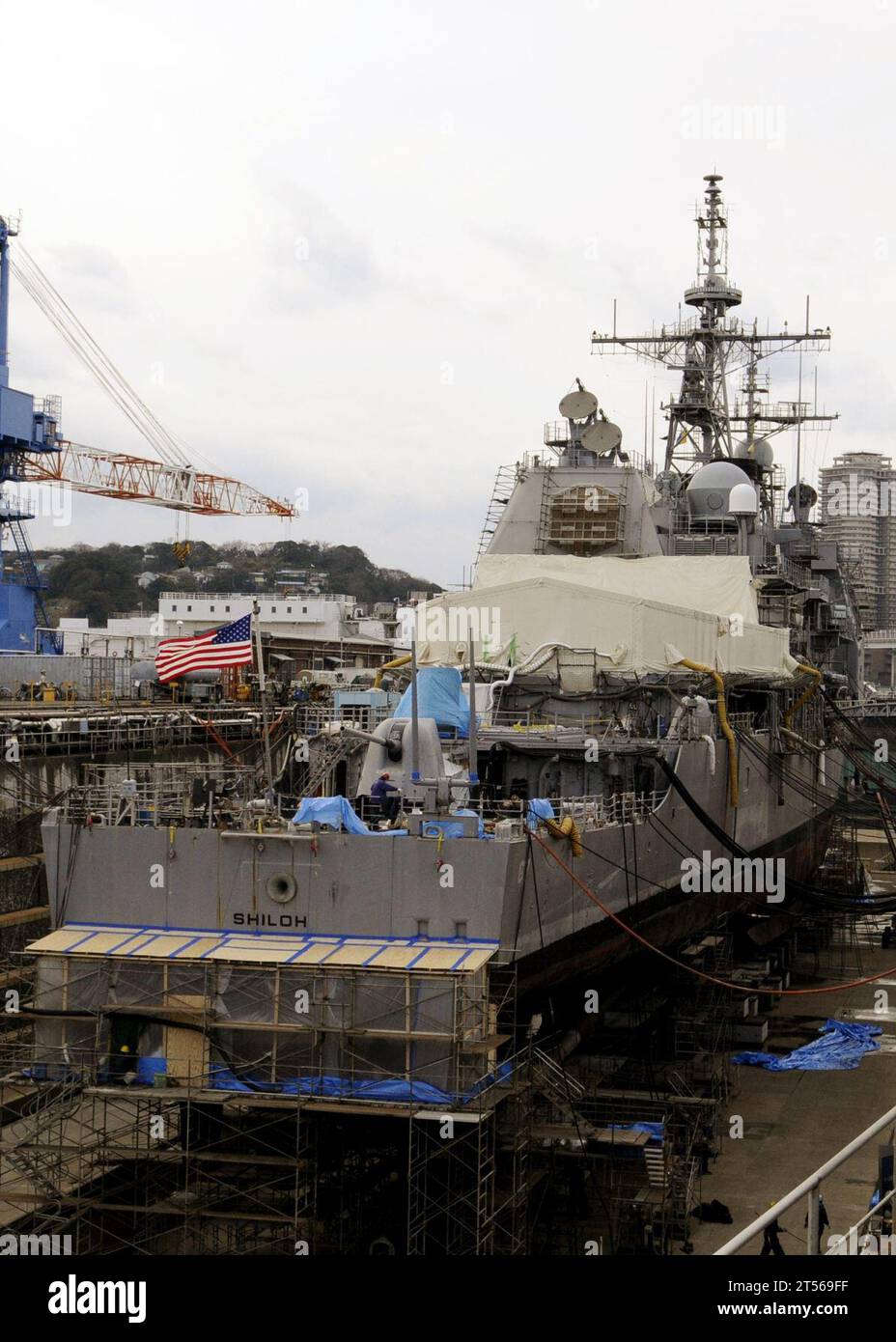OVERHAUL, PORT FACILITY, repairs, shore facility Stock Photo - Alamy
