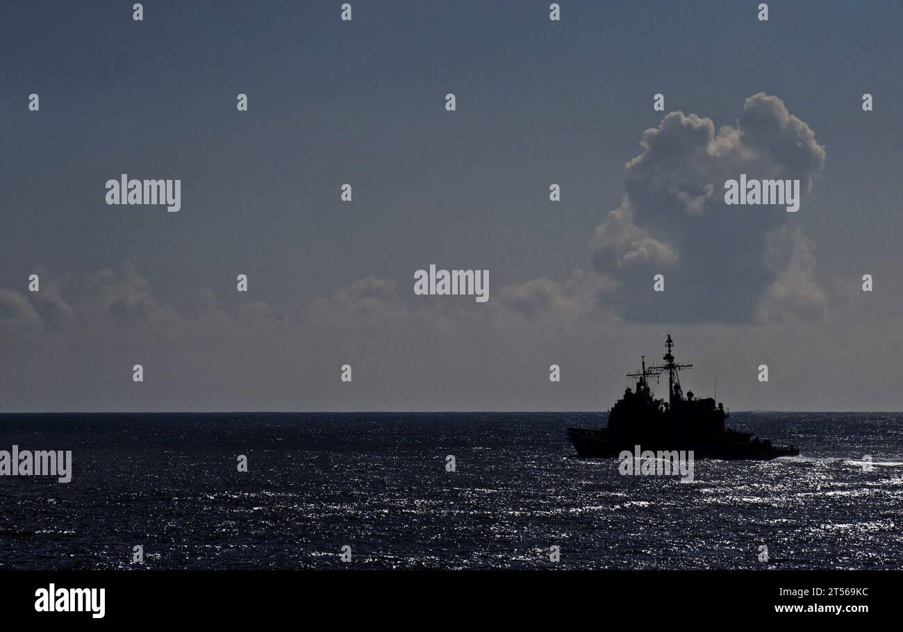 Pacific Ocean, replenishment, U.S. navy , USNS Henry J. Kaiser (T-AKE ...