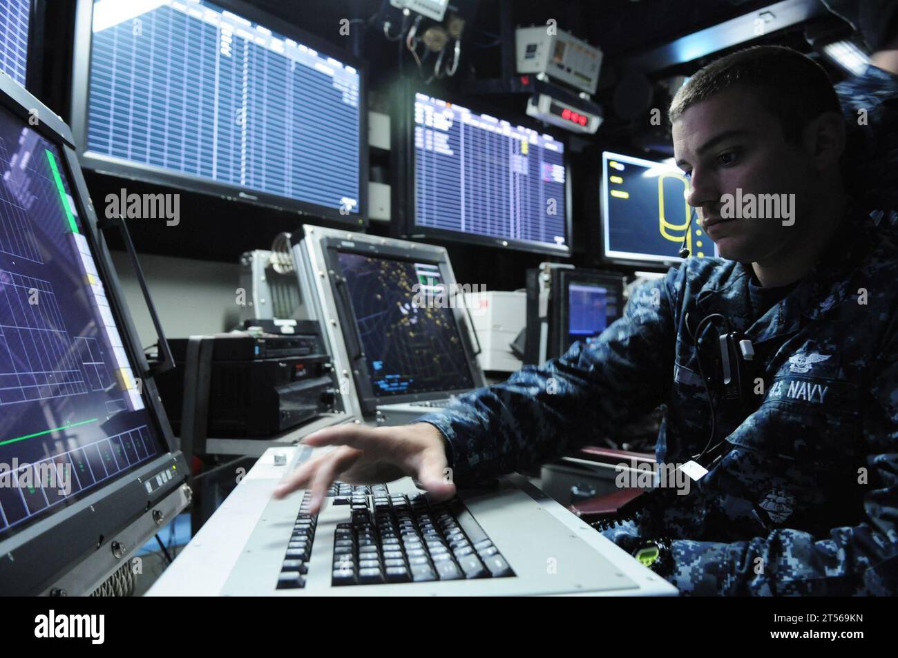 Pacific Ocean, PALS, Sailor, SPN-46 Precision Approach Landing System ...