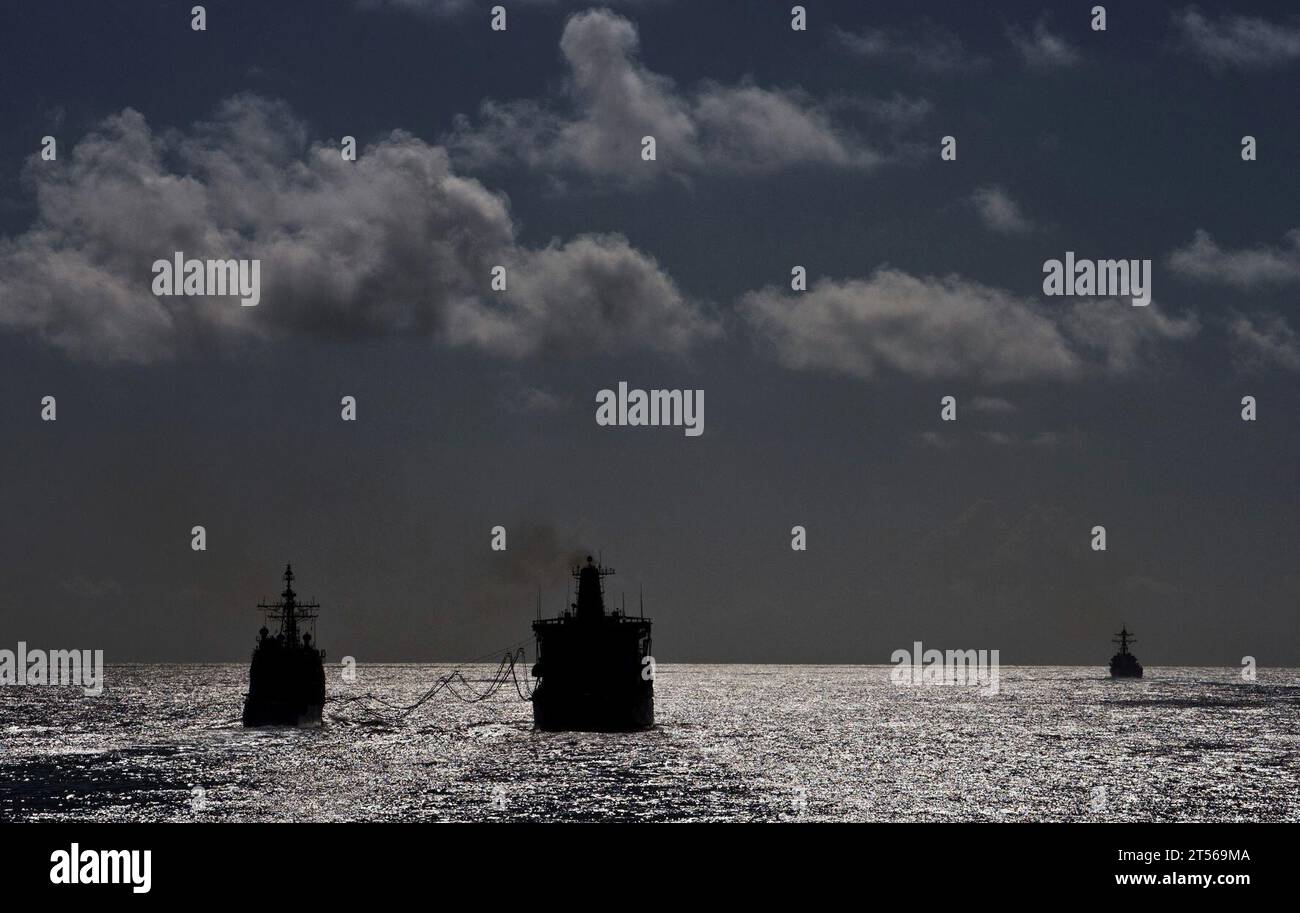 Pacific Ocean, replenishment, U.S. navy , USNS Henry J. Kaiser (T-AKE ...