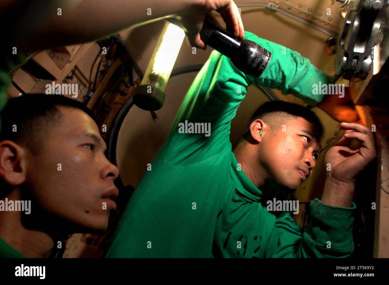 Pacific Ocean, Strike Fighter Squadron 192 F/A-18C Hornet, USS Kitty ...