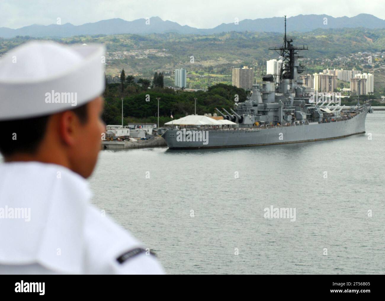 Pearl Harbor, Rim of the Pacific Exercise., USS Kitty Hawk (CV 63 Stock ...