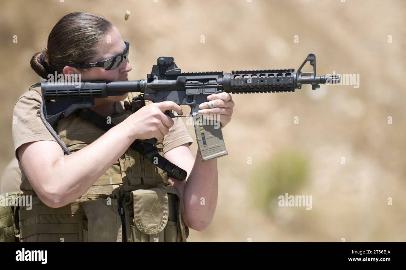 people, rifle qualification, Sailors, training Stock Photo - Alamy