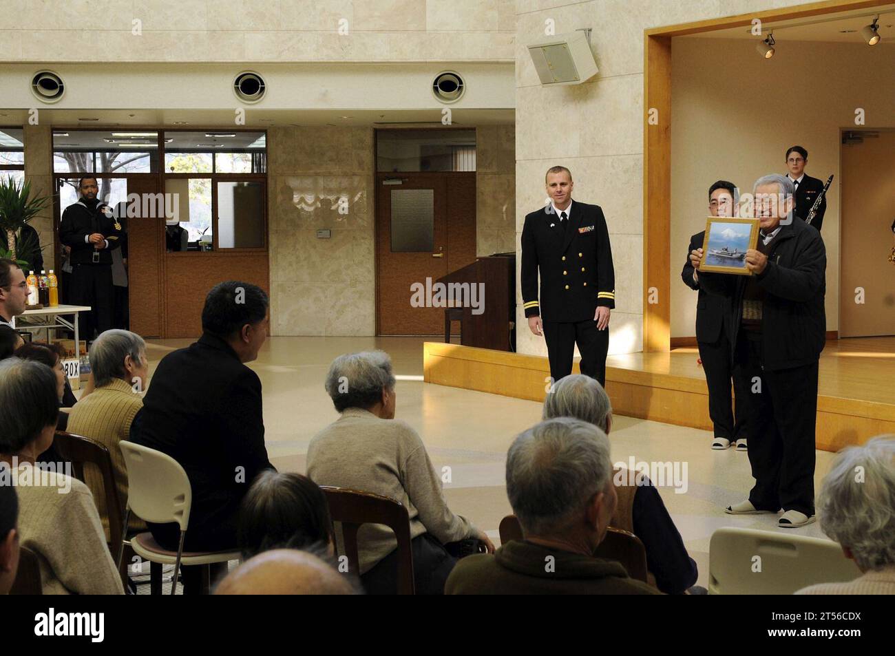 people, Senior Citizen's Home. COMREL Stock Photo - Alamy