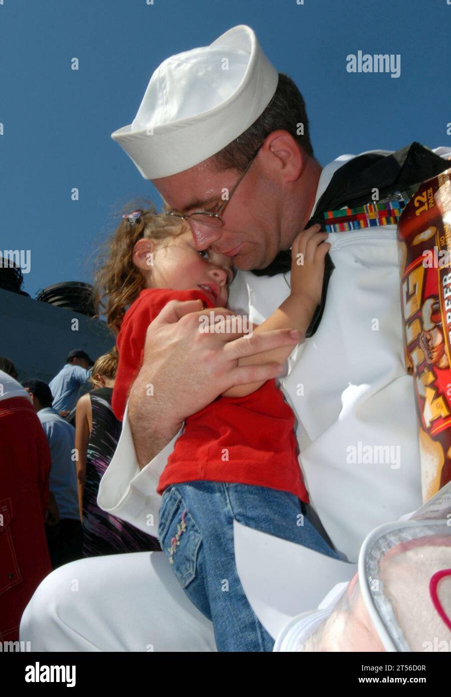 people, USS Cole (DDG 67) Homecoming Stock Photo - Alamy