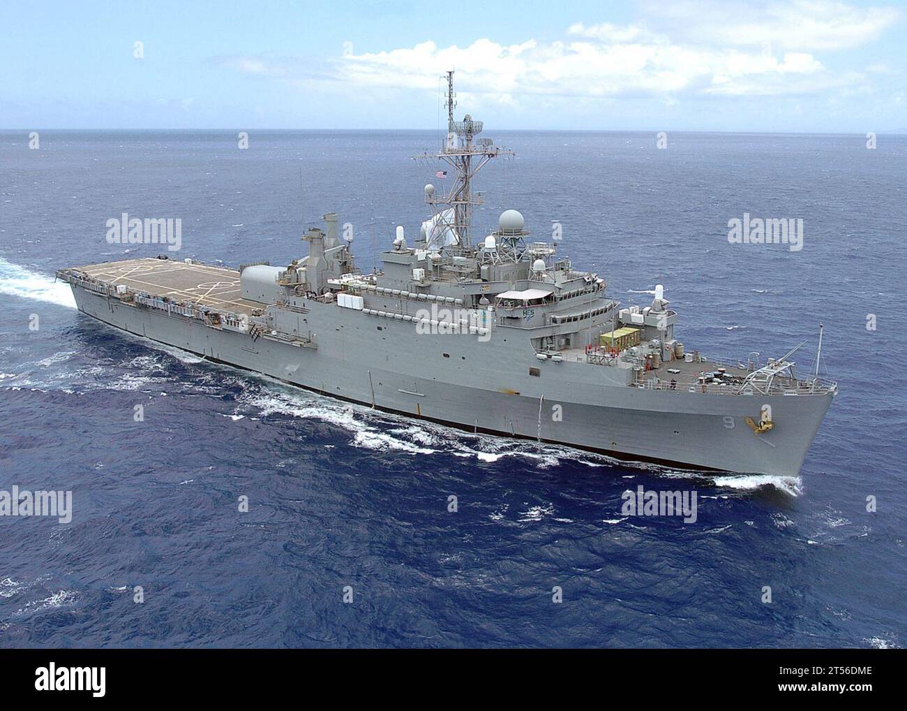 US Navy 0705015822P-076 Amphibious transport dock USS Denver (LPD 9 ...