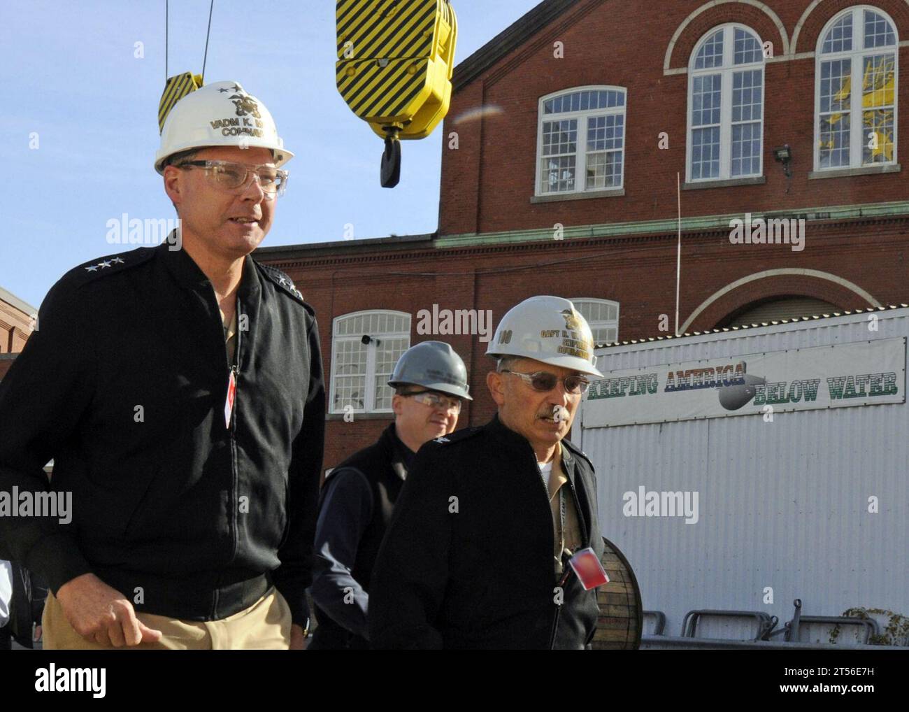 PORTSMOUTH NAVAL SHIPYARD, Vice Adm. Kevin McCoy, vip Stock Photo - Alamy