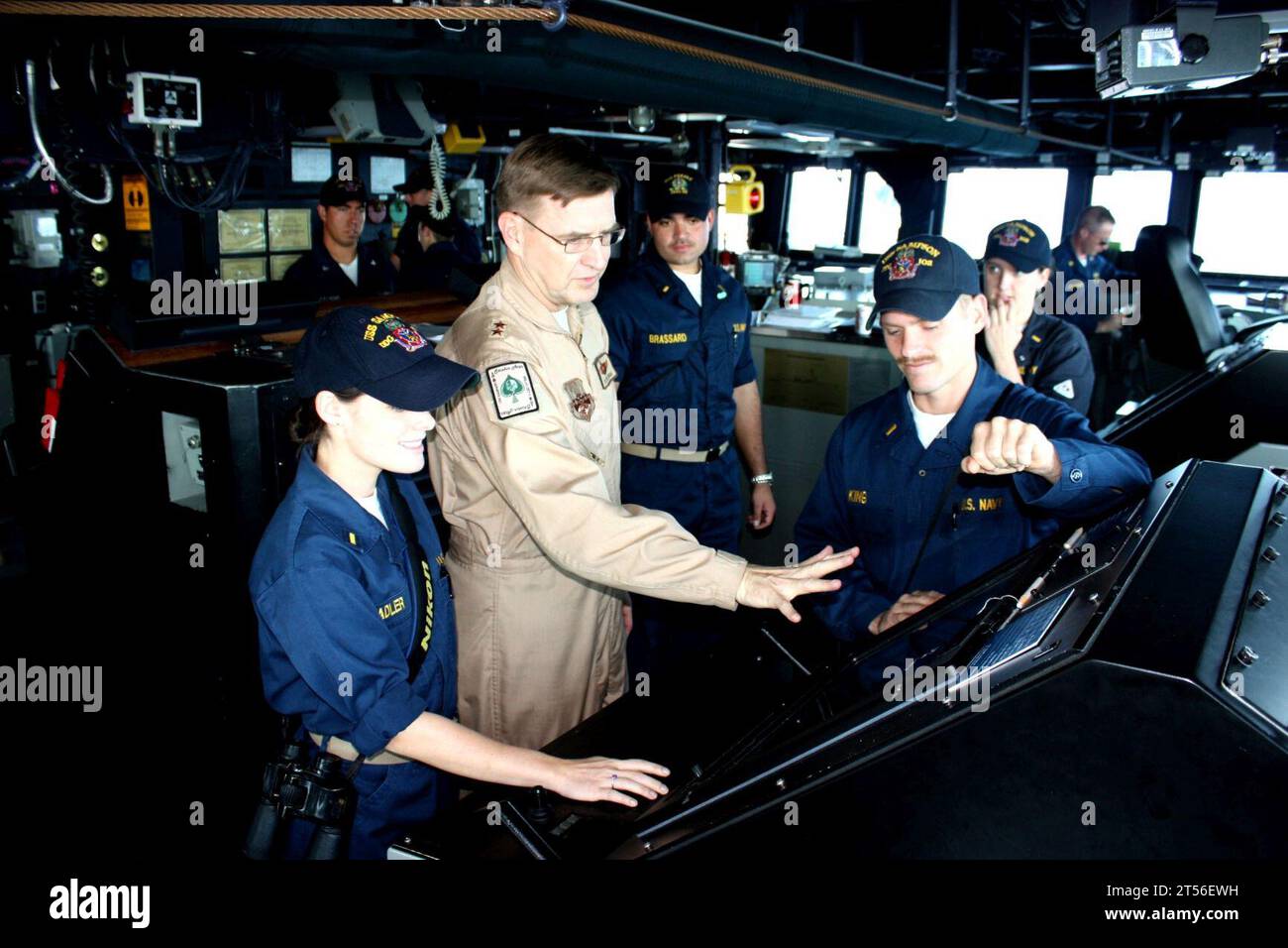 radar, tactical navigation, USS Sampson (DDG 102 Stock Photo - Alamy