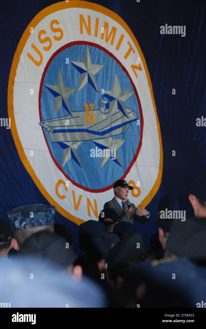 Ray Mabus, secnav, USS Nimitz (CVN 68 Stock Photo - Alamy
