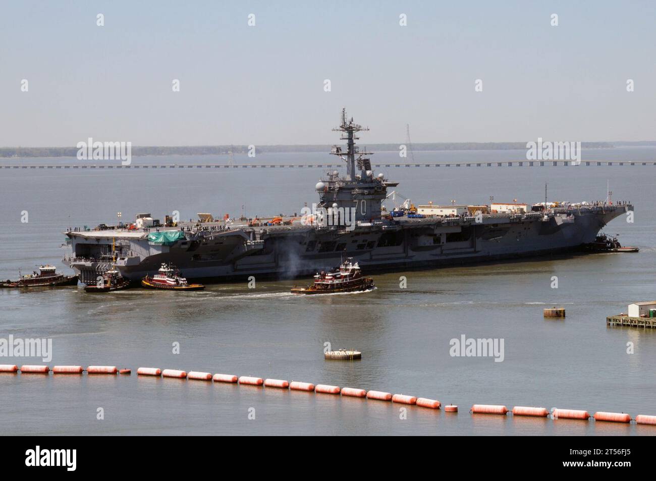 Refueling Complex Overhaul (RCOH), USS Carl Vinson (CVN 70 Stock Photo ...
