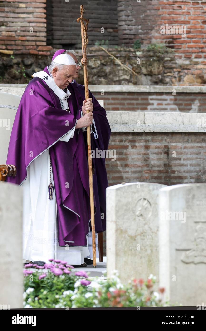 Italy, Rome, Pope Francis says mass for dead people at Rome's ...